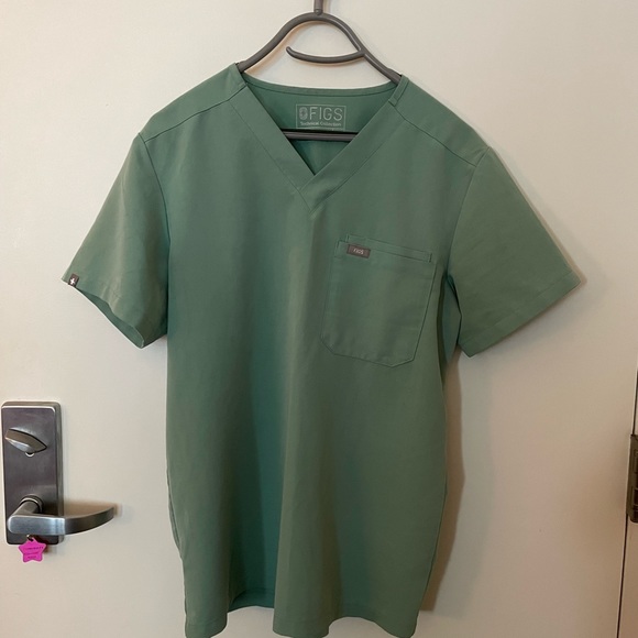 Figs | Shirts | Mens Figs Scrub Top | Poshmark